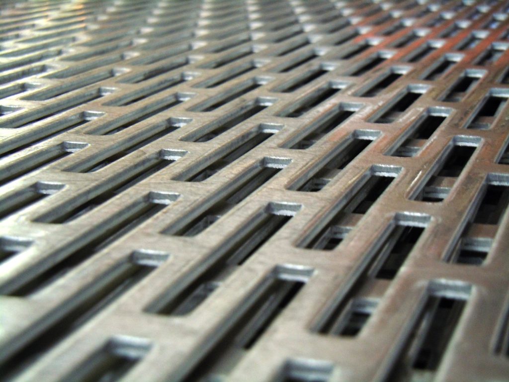 PERFORATED STEEL slots - Arrow Metal - Arrow Metal